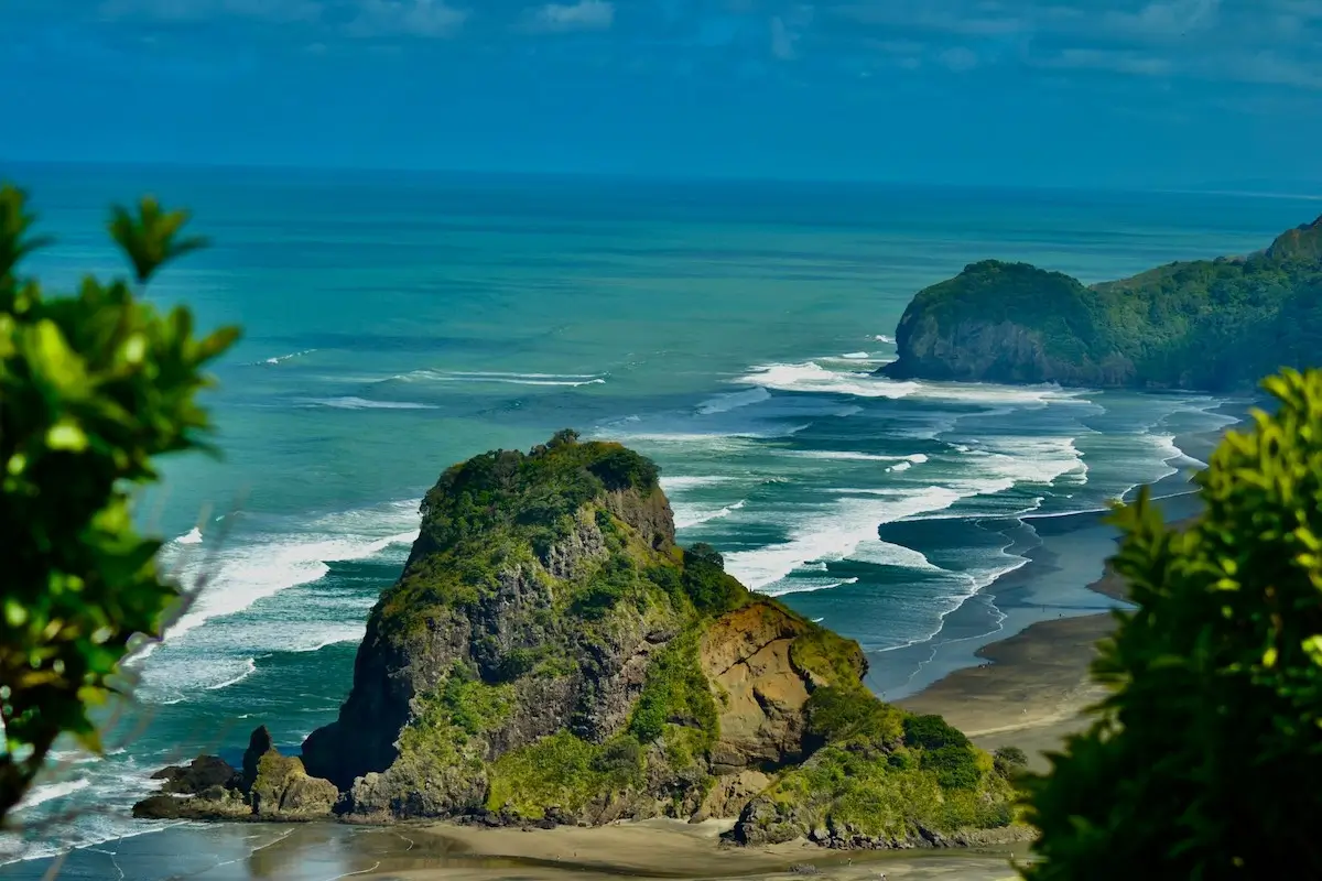 Is Piha Beach, New Zealand Worth Visiting? Your Local Guide